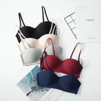 China Strapless Side Closure Hot Selling Nice Wear Seamless Mould Sexy Girl Bra with Pad for sale