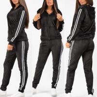 China Custom Women Sport Clothing Fashion Hooded Training Track Sweat Suit Jogging Suits Wholesale Velvet Tracksuits for sale