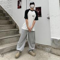 China Custom Loose Sport Pant Stylish High Waist Pockets Pant for Men for sale