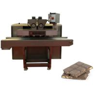 China Multi Color 100kg/H Chocolate Moulding Machine for sale