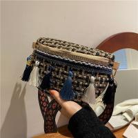 China Tassel Decor Adjustable Strap Waist Bag 21.5x15.5cm Plaid Pattern Waterproof Cycling Bum Bag OEM for sale