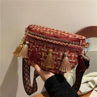 China Tassel Decor Adjustable Strap Waist Bag 21.5x15.5cm Plaid Pattern Waterproof Cycling Bum Bag OEM for sale