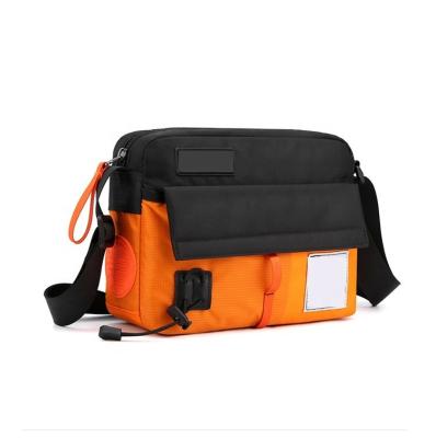 China Wholesale Fashion Shoulder Crossbody Messenger Bag Large Capacity 40L Customizable for sale