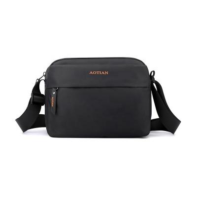 China Men Travel Sport Sling Cross Body Chest Shoulder Bag Anti Theft Custom Size for sale