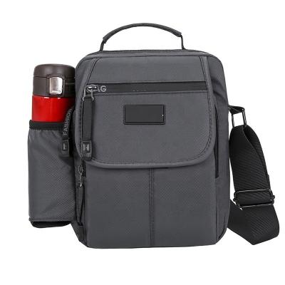 China Men's Travel Messenger Bag Designer Shoulder Bag Custom Size Multiple Colors for sale