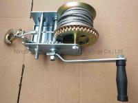 China Hand Winch And Trailer On Small Boat With Wire Rope Manual Winch for sale