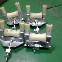 China Crossarm-Mounted Tri-Rollers Stringing Block  For Smooth And Safe Transmission Line Construction for sale