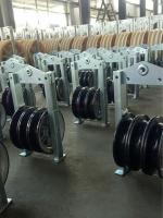 China Overhead Line Stringing Construction Tool Triple Pulley Block For Bundled Conductor for sale