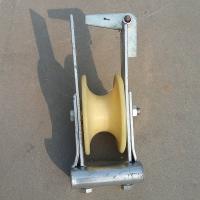 China Crossarm-Mounted Stringing Block With Aluminum Or Nylon Sheave for sale