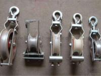 China Transmission Line Aluminum Pulley Block With Sheave Features Welding And Nylon Wheel for sale