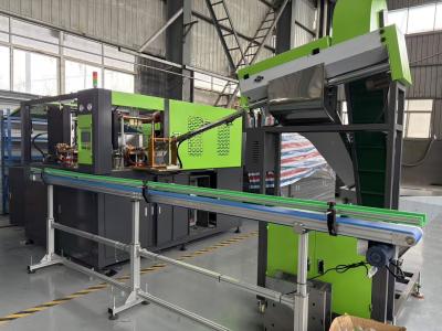 China Jerry Can Blow Molding Machine 12L Extrusion Blow Molding System 80mm Screw 25:1 L/D for sale