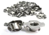 China M6 Duplex Stainless Steel Plain SS 2205 2507 904L 4 Claw 4 Prong Furniture Tee Nut With Pronge for sale