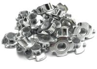 China M6 Duplex Stainless Steel Plain SS 2205 2507 904L 4 Claw 4 Prong Furniture Tee Nut With Pronge for sale