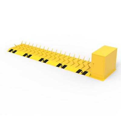 China Surface Mount Tyre Killer With Electromechanical Arm Barrier Yellow/Black Painted Color for sale
