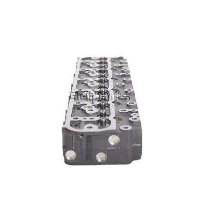 China Diesel Engine Spare Parts For PC200-3 Komatsu Cylinder Head S6D105 6137-12-1012 for sale