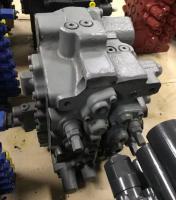 China EX120-6 Hydraulic Control Valve Assy for Excavator Spare Parts 4410248 Main Control Valve OEM for sale