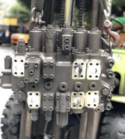 China EC220D  EC235D Hydraulic Control Valve Assy for Excavator Spare Parts 14615304  14615305  14644911 Distributor Aftermarket for sale