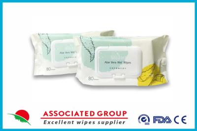 China Professional Natural Soft Baby Wet Wipes For Face Hand Mouth Clean Flip-Top for sale