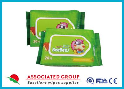 China Non Woven Fabric ODM Baby Adult Wet Wipes Aloe Vera Extract Moisture for sale