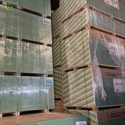 China Moisture Resistant Gypsum Board for Hotel Bathroom Renovation and Damp Interior Walls for sale