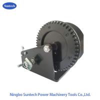 China Portable Zinc Plated Manual Hand Winch 2 Speed Small Volume Easy To Move for sale