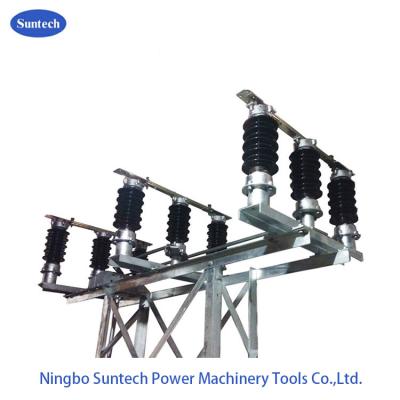 China 36KV 1250A Porcelain Rotating Center Insulator With Mounting Structure for sale