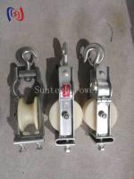 China Professional Sitting and Hanging Type Dual Use Stringing Block with 5-20KN Rated Load and 80x50mm Sheave Size for Overhead Line Installation for sale