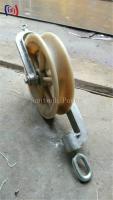 China Hold Down Wire Block: Heavy-Duty Anti-Lifting Conductor Stringing Block (10-40KN) for sale