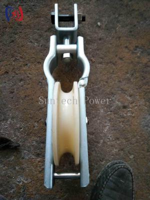 China 5-20KN Rated Load Single Sheave Stringing Block with Ball Bearing Mounted Lightweight Aluminum or Nylon Sheave for sale
