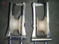 China Double Sheave Stringing Block for 25-400mm Conductors with 5-20KN Load and Galvanized Steel Frame for sale
