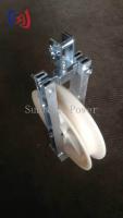 China 20-50KN OPGW Stringing Block with 660x110mm Nylon Sheave and Straight Through Design for Fiber Optic Cable Installation for sale