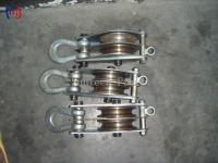 China 30-100KN Rated Load Dual Sheave Hoisting Tackle with Both Side Open Design for Heavy-Duty Lifting for sale