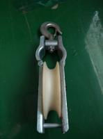 China Angled Cross Arm Mounted Hook Style Conductor Stringing Blocks for sale