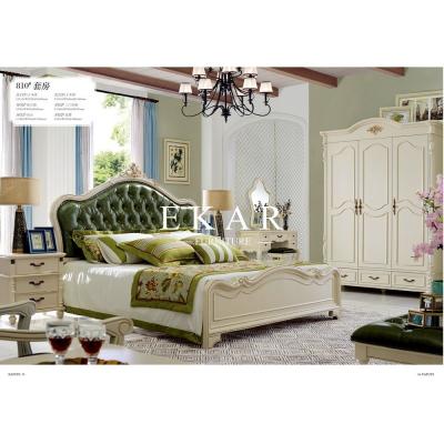 China Vintage Antique Bed Wood full bedroom set classic luxury beds for sale