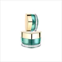 China Triangle Empty Plastic Cosmetic Jars 15g-50g Capacity Screw Top Acrylic Cream Packaging Containers for sale