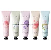 China Custom Logo Women Winter Hand Lotion Moisturizing Cracked Skin Best Hand Cream for Aging Hands OEM Supply for sale
