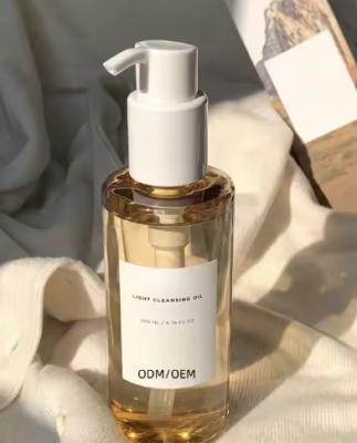 China OEM / ODM Light Cleansing Oil with Pure Centella 200ml Soothing Stabilizing Face Wash Moisturizing Remove Makeup in Stock for sale