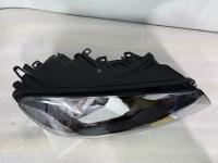 China 7P1941751 Volkswagen Touareg Headlight 2012 Used OEM Right Headlight Assembly for sale