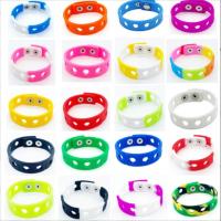 China Personalized Silicone Rubber Wristband Bracelet with Holes Customizable and Durable for sale