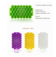 China Sustainable Ice Cream Makers Hot Foldable 37-Cavity Honeycomb Silicone Ice Tray with Lid for sale