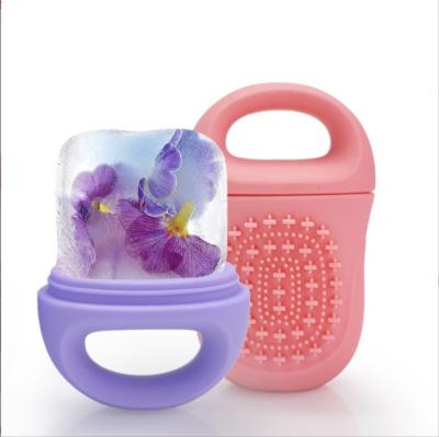 China Ice Face Roller Cube Roller For Face Oil Absorbing Roller Silicone Ice Cream Tools for sale