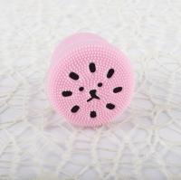 China Deep Pore Exfoliating Silicone Facial Cleansing Brush with Octopus Shape and Stocked for sale