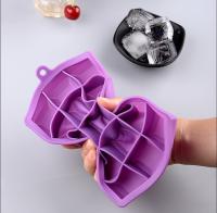 China Ice Cream Makers Easy Release 15 Cavity 24 Cavity Silicone Ice Cube Trays with Lids for sale