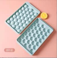 China Round Reusable Ice Cube Maker with Lid Eco-Friendly Food Grade PP Plastic for sale