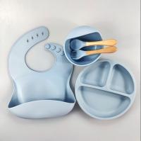 China 5pcs Eco-friendly Baby Feeding Set Silicone Suction Bowls Plates Spoon Fork Bib for Toddlers for sale