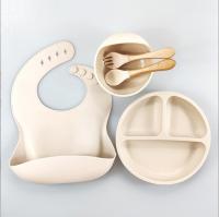 China 5pcs Eco-friendly Baby Feeding Set Silicone Suction Bowls Plates Spoon Fork Bib for Toddlers for sale