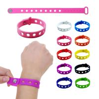 China Colorful Wristband Silicone Kids Gift Bracelets for Baby Accessories and Jewelry for sale