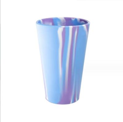 China Unbreakable 16 Ounce Silicone Cups for Parties Sports and Outdoors Stocked Design for sale