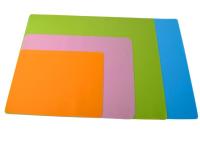 China Rectangle Silicone Anti-Skid Table Mats Table Decoration Accessories Type Mats Pads for sale