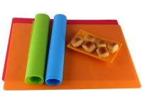 China Rectangle Silicone Anti-Skid Table Mats Table Decoration Accessories Type Mats Pads for sale